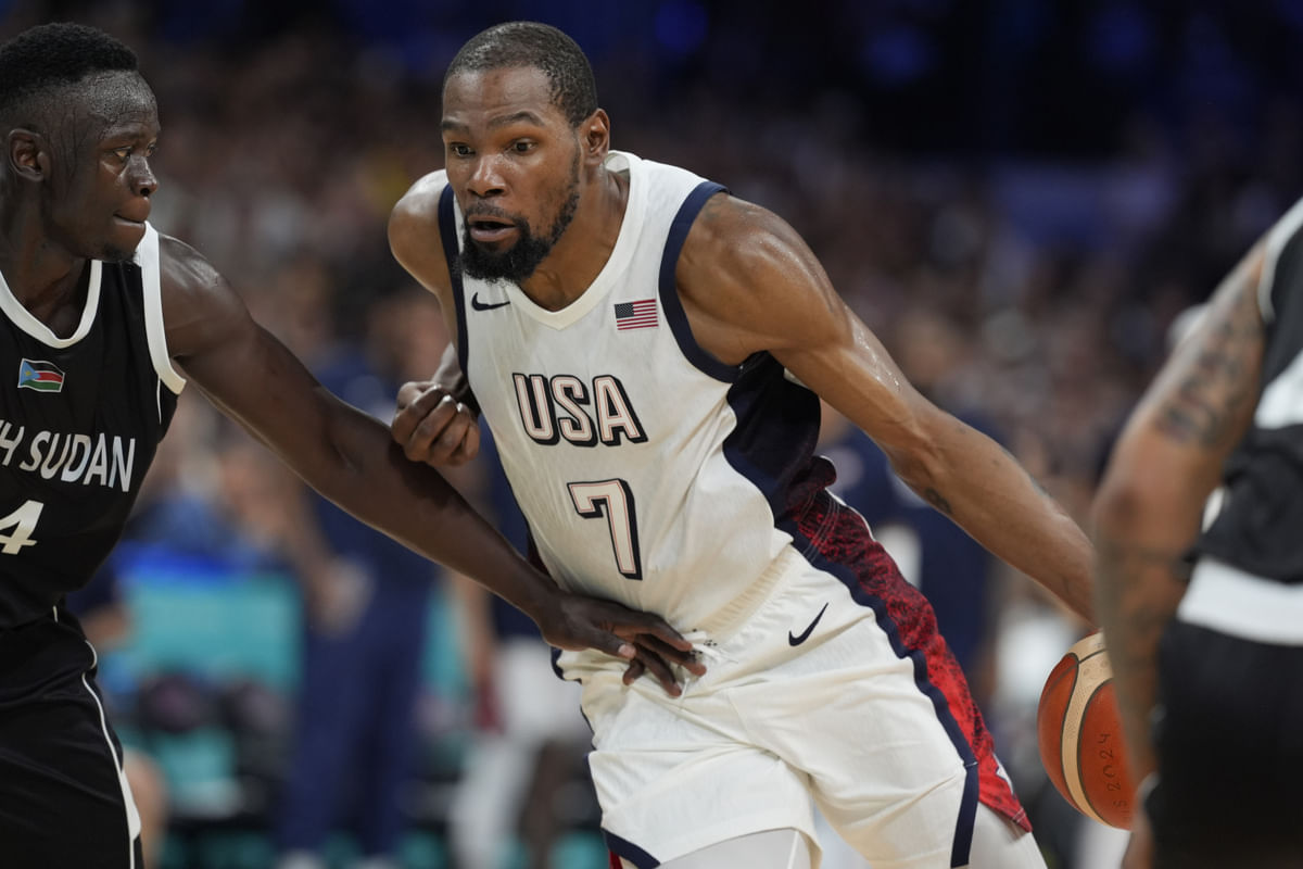 Top 5 Team USA players with most total points in Olympic basketball history