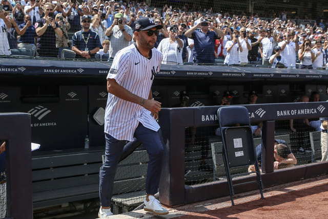 WATCH: Derek Jeter chants take over Yankee Stadium after iconic ...