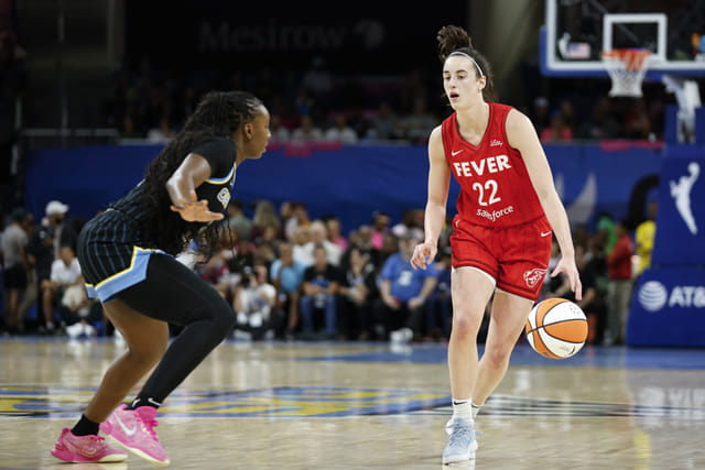Caitlin Clark repeatedly getting roughed up against Chicago has fans ...
