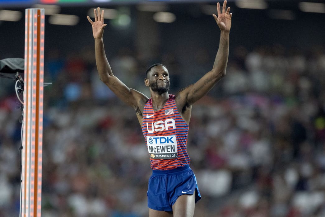 What happened in high jump final between Shelby McEwen and Hamish Kerr ...
