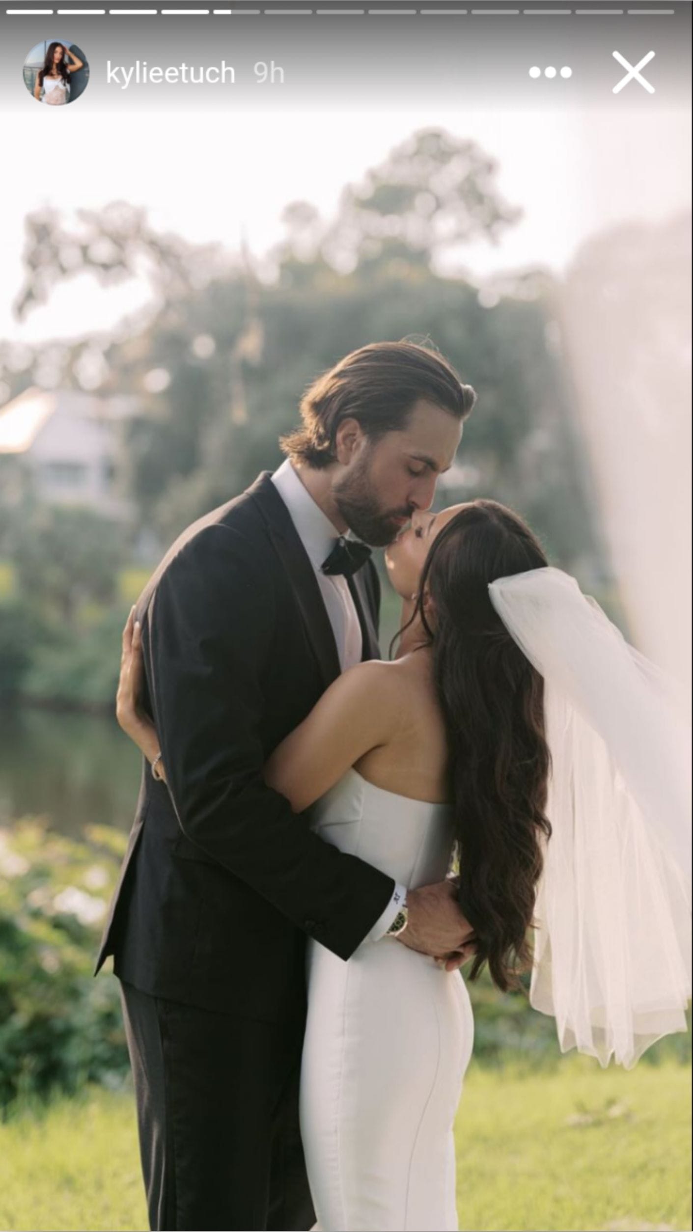 Sabres' Alex Tuch ties the knot with partner Kylie in Bluffton, South ...