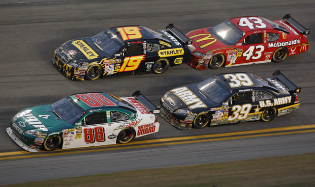 5 NASCAR innovations that revolutionized the sport