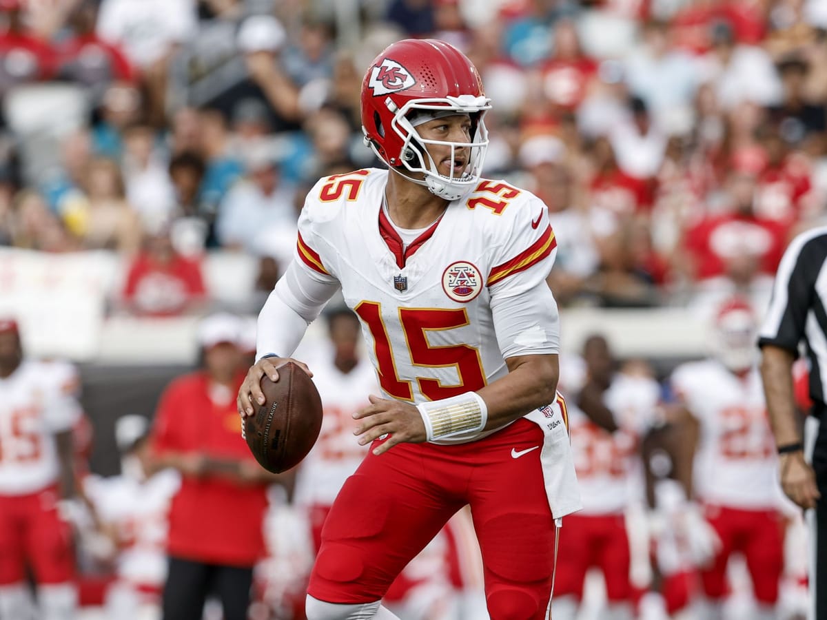 How early to draft a QB in fantasy football? Draft strategy, tips ...
