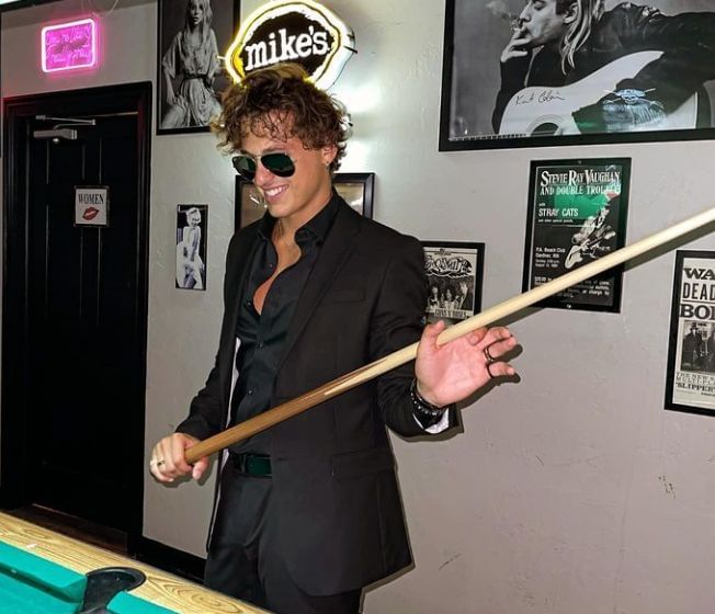 Who is Tooturnttony's brother, Toodirtydom?