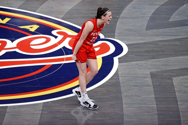Caitlin Clark's jaw-dropping stat line prompts ex-NBA star to slam her naysayers: "She was ...