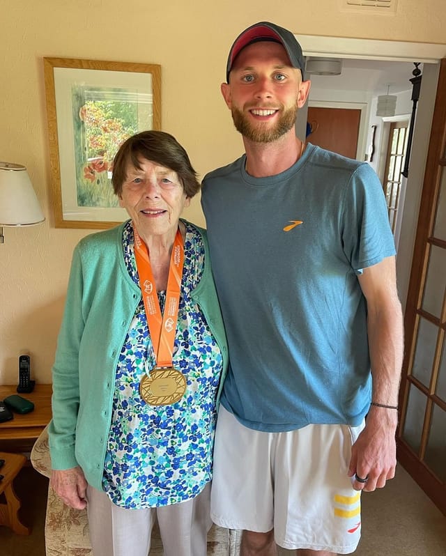 Josh Kerr Family - Father, Mother, Siblings, Wife, Kids