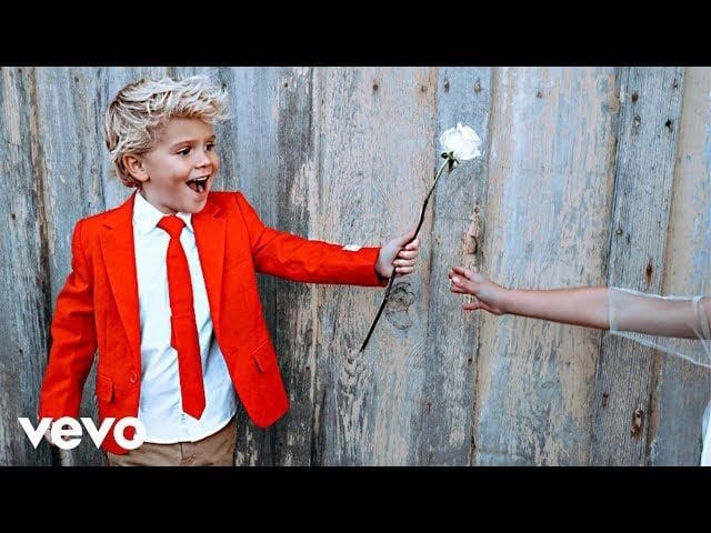 Who are Trav and Cor?