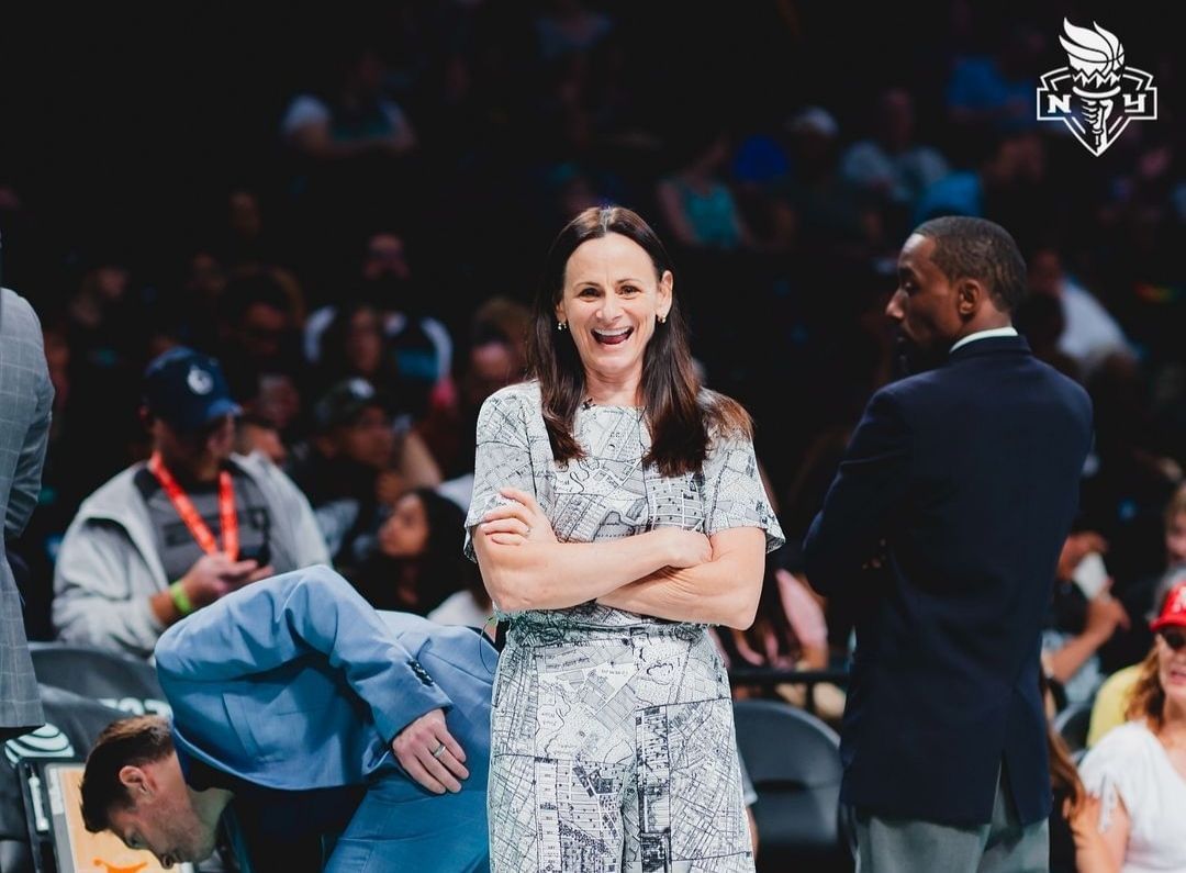 Sandy Brondello Salary - Contract Breakdown, Bonuses, Terms & more