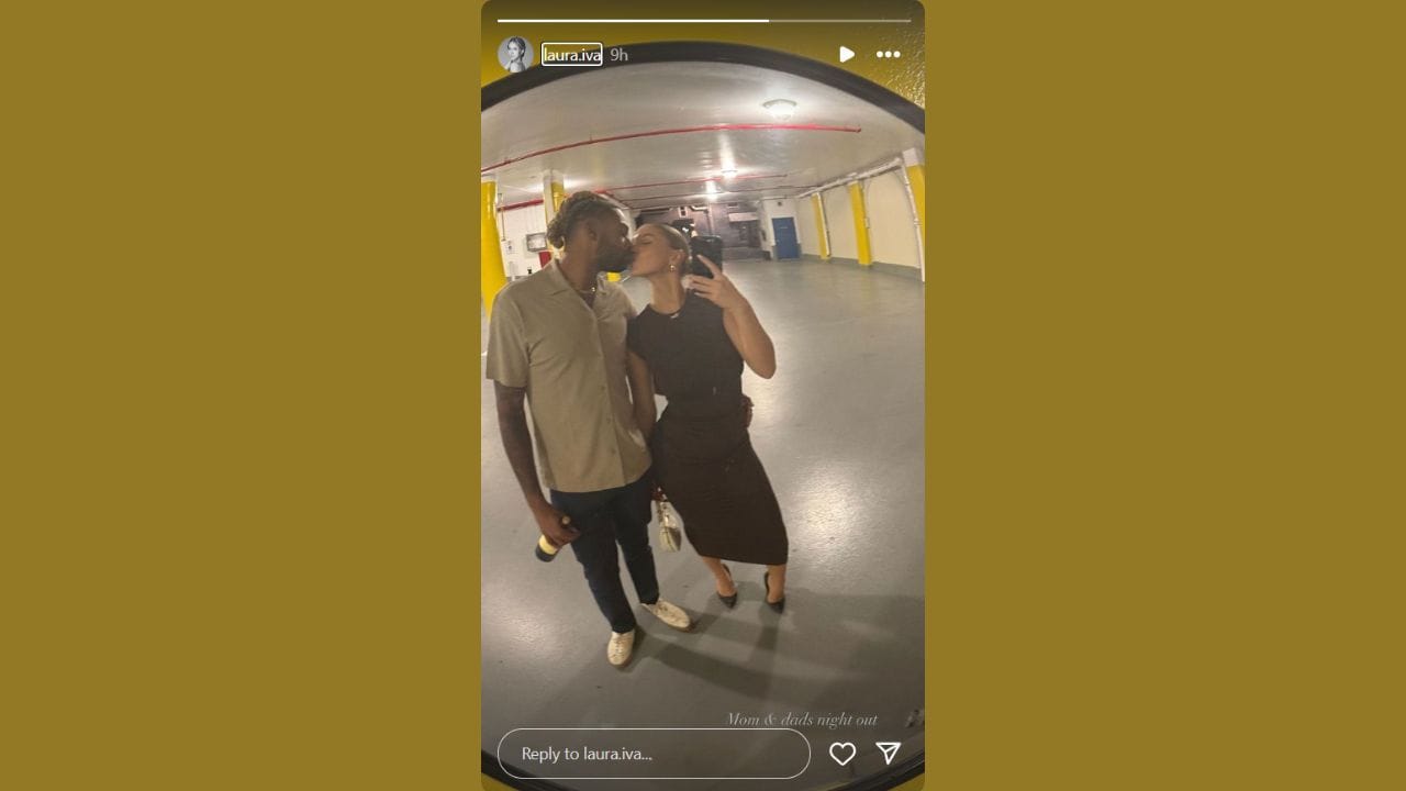 D'Angelo Russell shares a selfie kiss with girlfriend Laura Ivaniukas ...