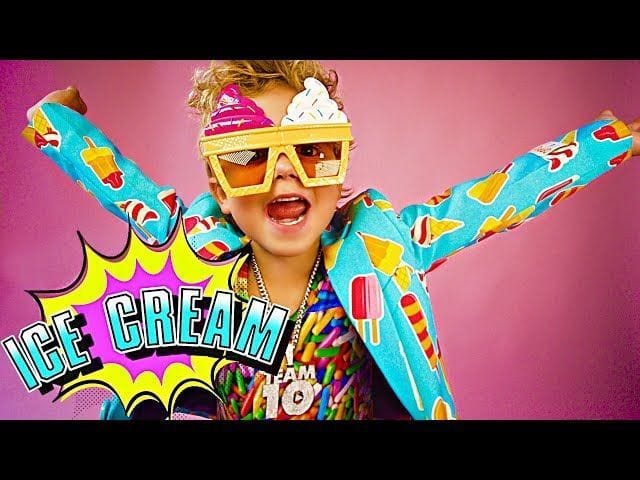 Who are Trav and Cor?