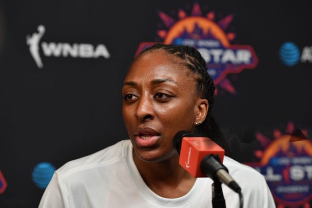 Nneka Ogwumike Contract Breakdown, Salary Cap Details, Bonuses, Terms ...