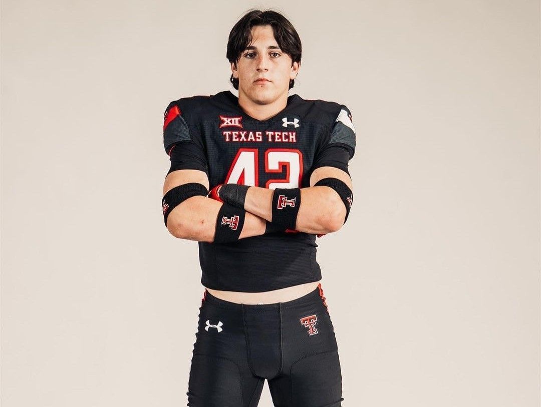 What is John Curry’s Jersey Number?