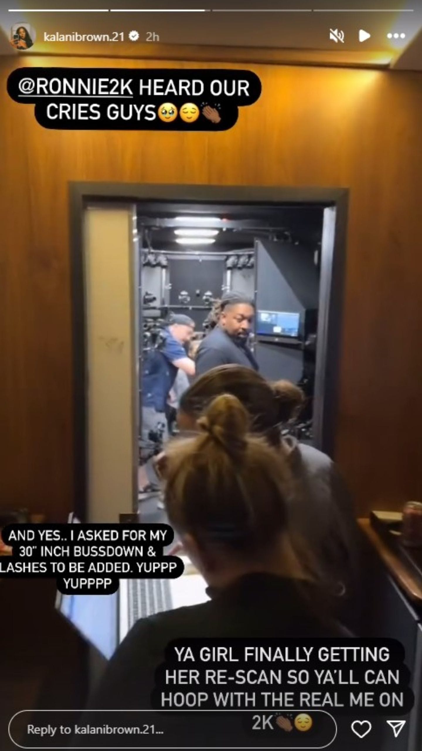 "Asked for 30 inch bussdown & lashes to be added": WNBA star thanks ...