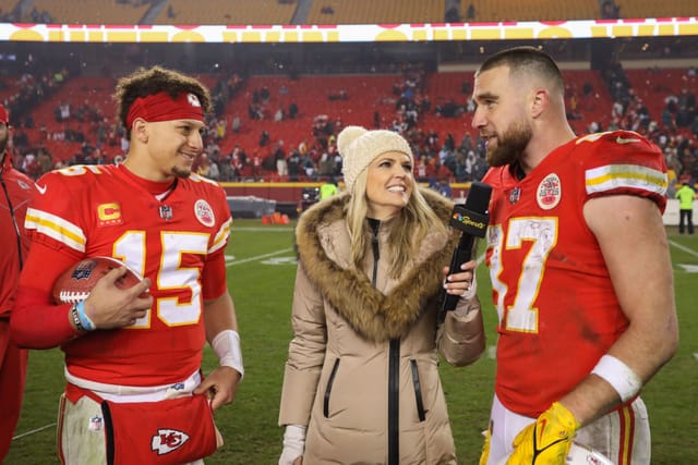 Travis Kelce pokes fun at Patrick Mahomes' voice, explains Chiefs QB's viral behind-the-back ...