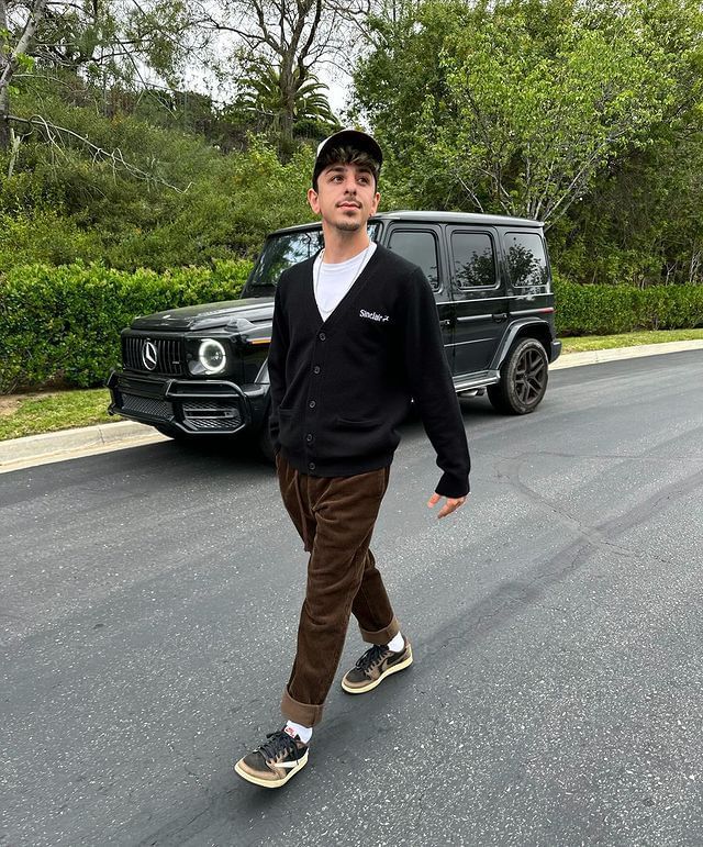 Where is FaZe Rug from?