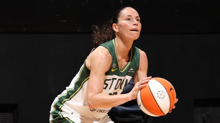 What is Sue Bird Wingspan? Explore Sue Bird Height, Weight, Age and more