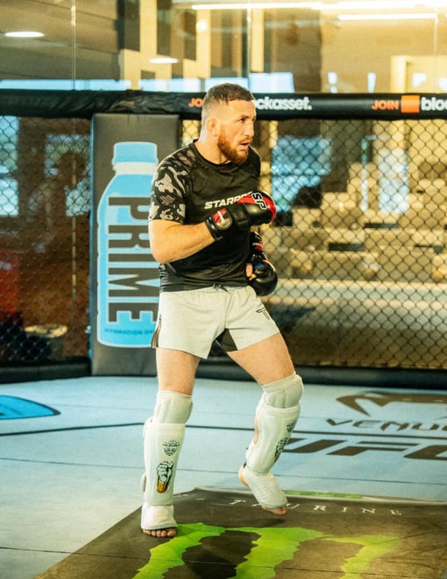 In Photos: Merab Dvalishvili looks focused three weeks out from Sean O ...