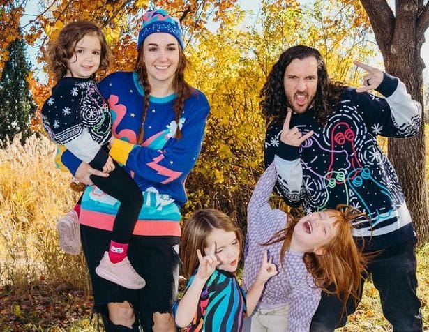 Who is Shonduras's family?