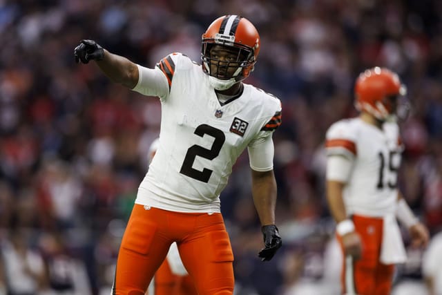 D.J. Moore or Amari Cooper: Who should I start in Fantasy Football Week 1?