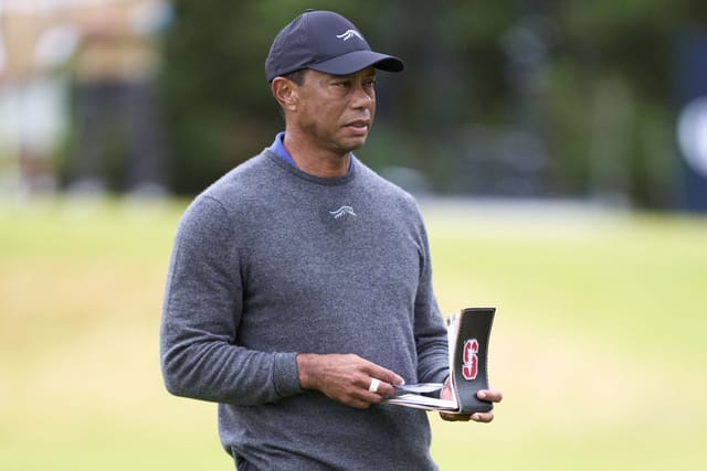 5 golfers with the most weeks at world no. 1 position ft. Tiger Woods