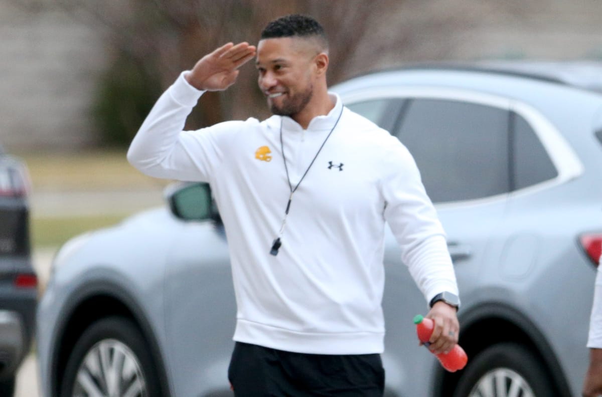 Did Marcus Freeman play in the NFL? Exploring Notre Dame HC's playing ...