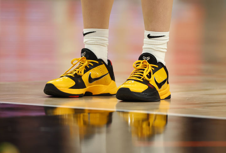 "Caitlin Clark shouldn't have signed with Nike": Fans lash out at footwear brand for potentially ...