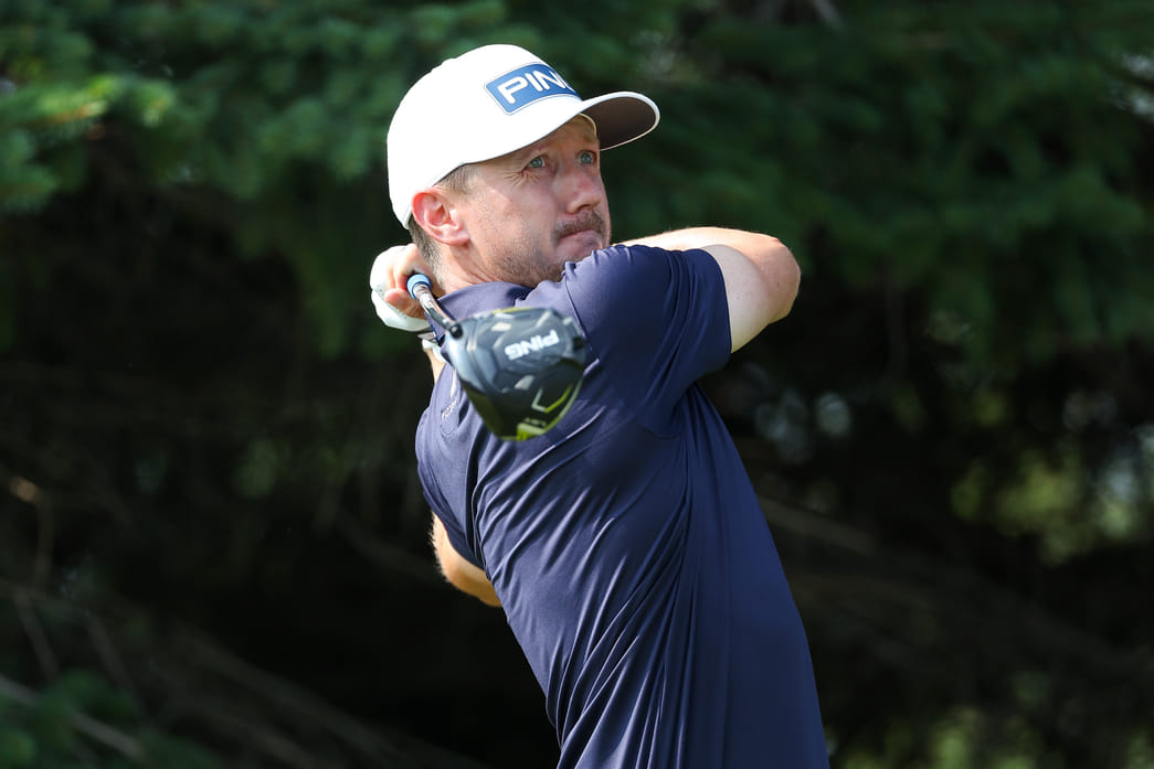 WATCH: Mackenzie Hughes starts off the Presidents Cup with a drinking ...