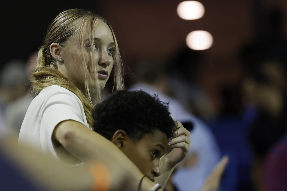 IN PHOTOS: UConn star Paige Bueckers turns heads in an all-white outfit ...