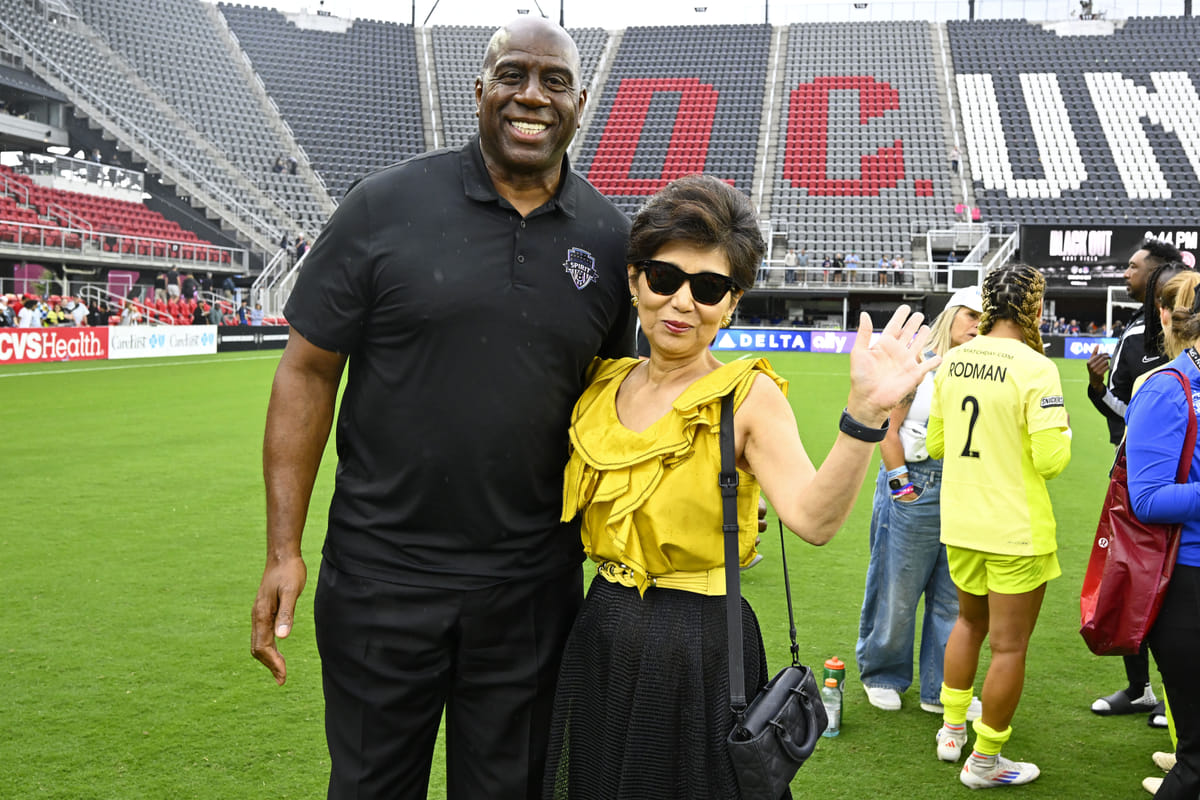 Magic Johnson celebrates 33-year anniversary with wife Cookie Johnson ...