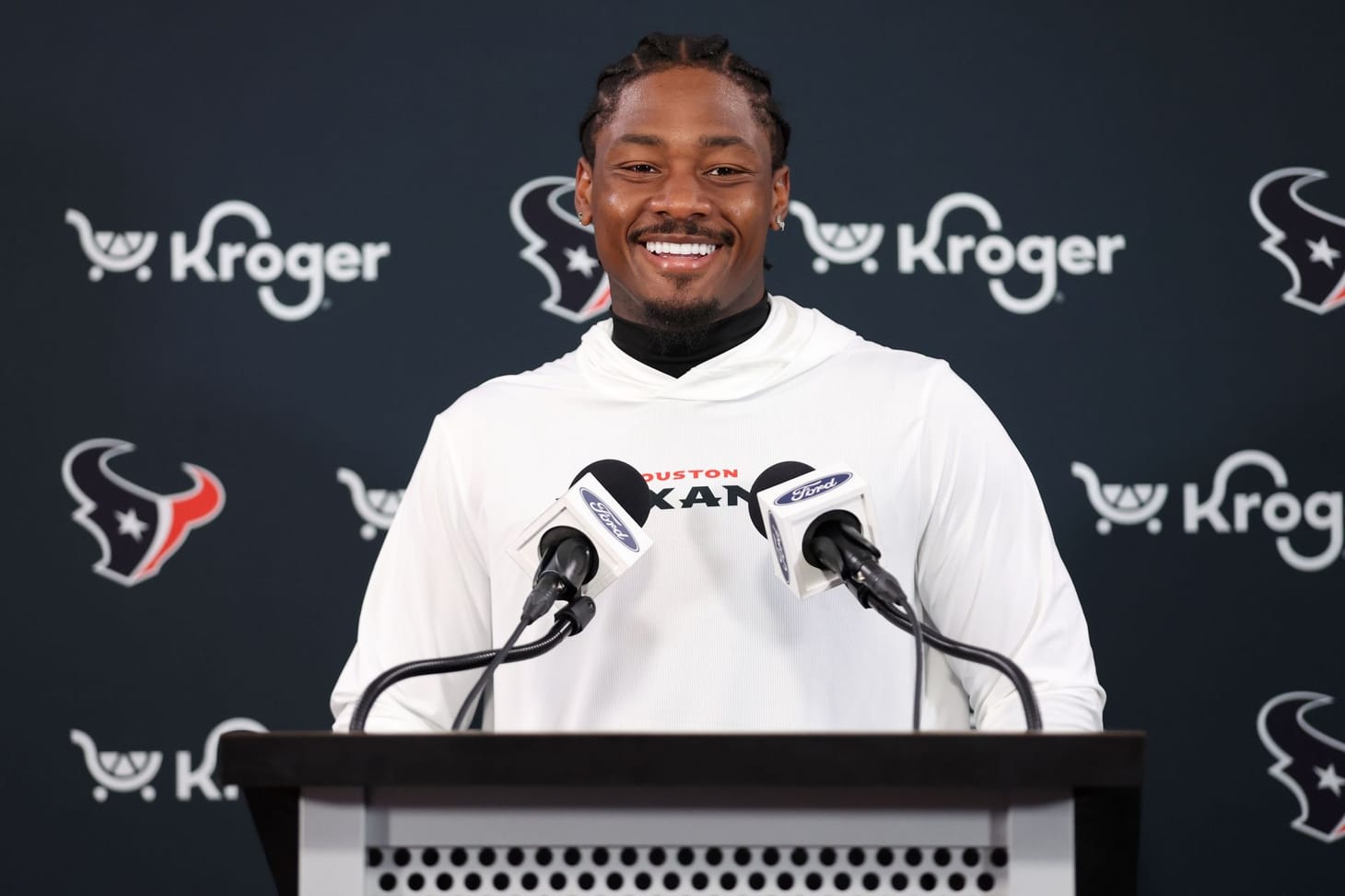 Texans WR Stefon Diggs comes out firing against notion that Bills got ...