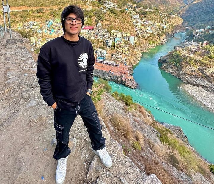 How much is Sourav Joshi’s Net Worth as of 2024?