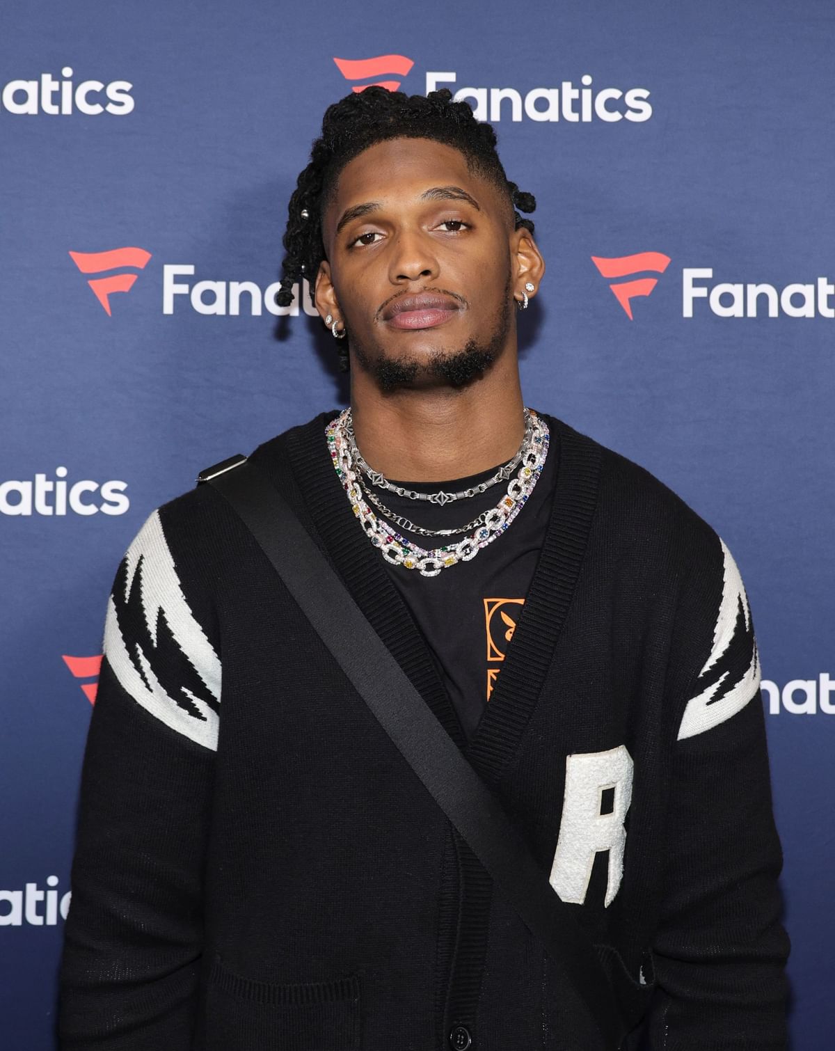 What is Ceedee Lamb's Contract Breakdown? Know his Salary, Bonuses and ...