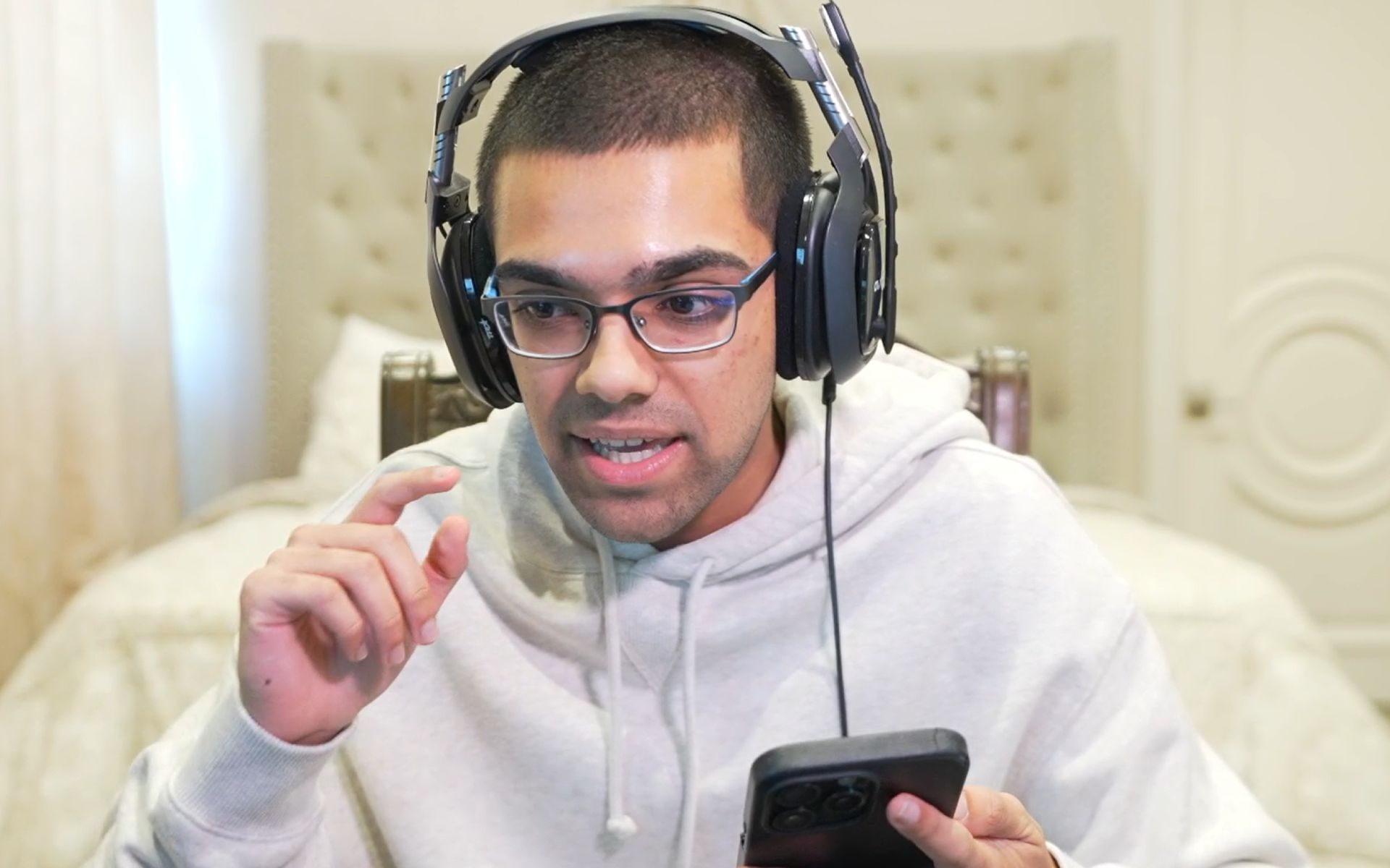 Controversial personality N3on says Twitch "wrongfully banned" him for ...