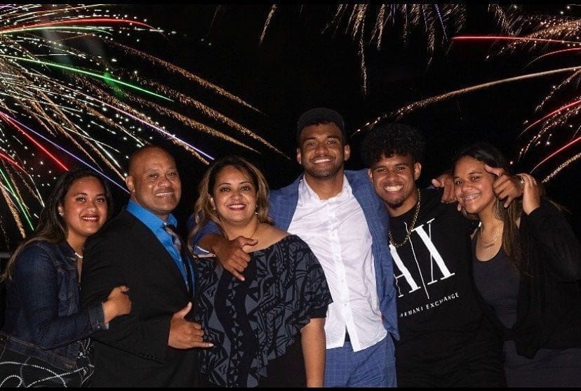 Who are Tua Tagovailoa Parents? Learn more about Tua Tagovailoa's ...