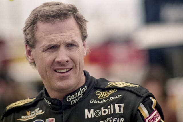 Ranking 5 drivers with the most consecutive NASCAR Cup Series starts