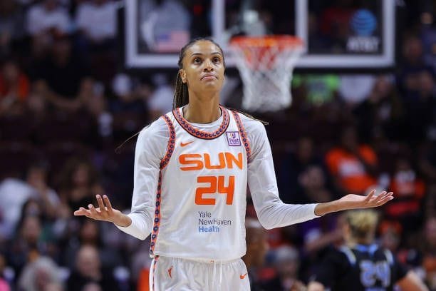 Who is Alyssa Thomas’ Girlfriend? Meet DeWanna Bonner