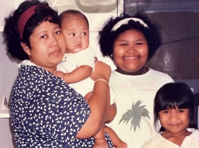 Otakoyakisoba’s Family - Father, Mother, Brother, Sisters, and Wife