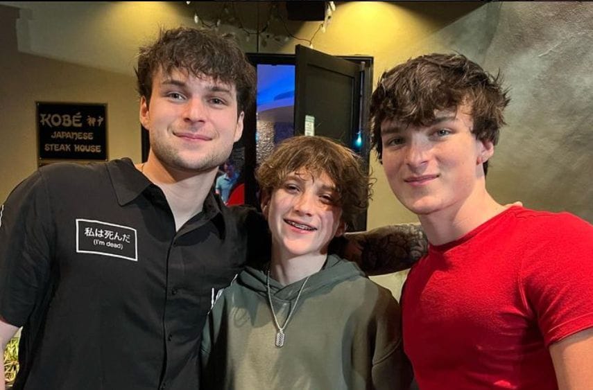 Who are Austin Felt’s family?