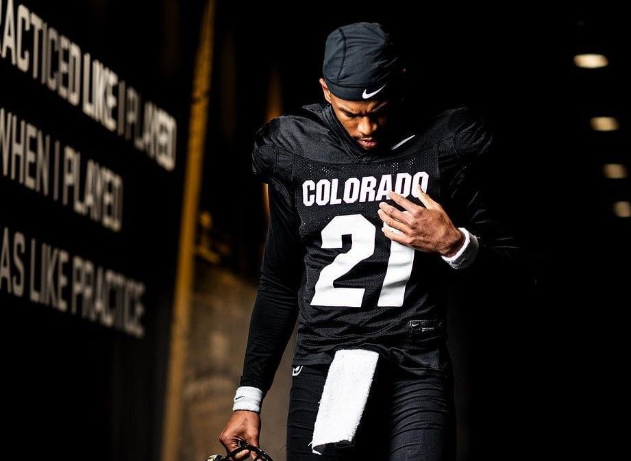 What position does Shilo Sanders play?