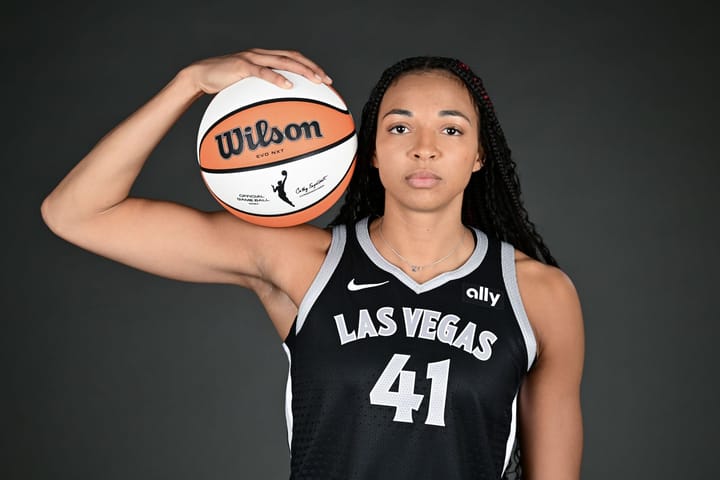 Kiah Stokes College - Career, Achievements and more