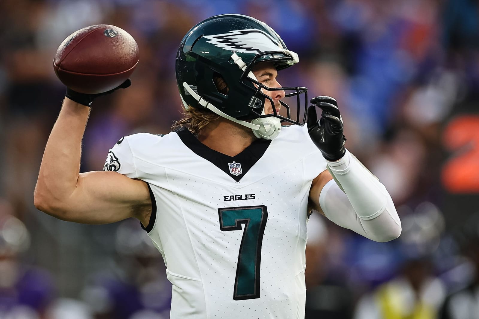 What NFL team does Kenny Pickett play for?