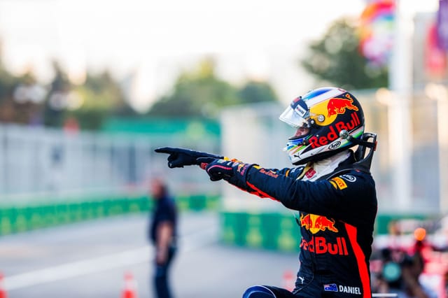 Watch: Daniel Ricciardo's legendary triple overtake in the Baku City ...