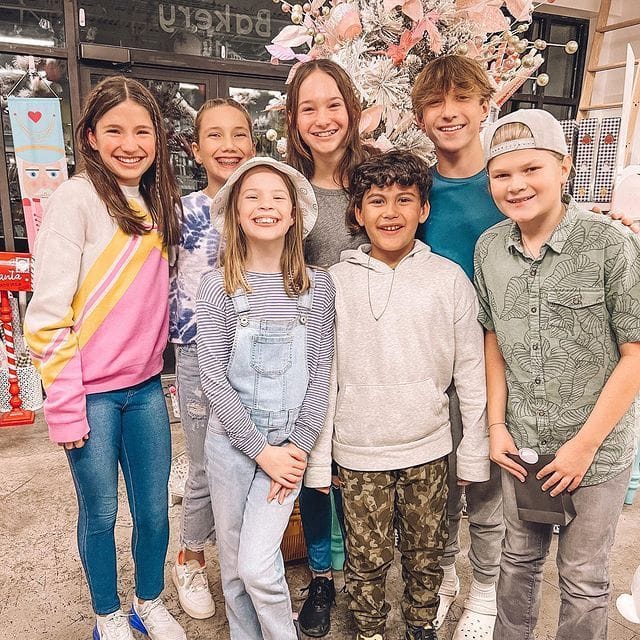 The Tic Tac Toy's Family - Father, Mother, Siblings, Kids.