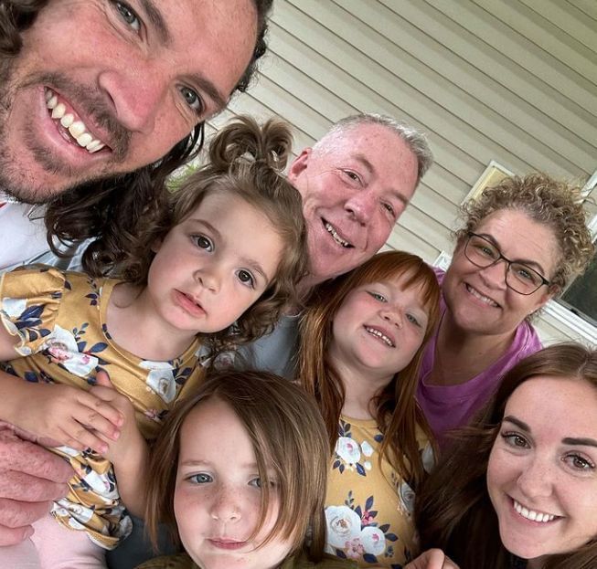 Who is Shonduras's family?