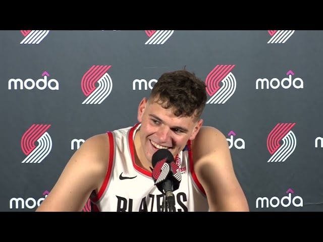 Watch: Blazers rookie center Donovan Clingan embraces his inner Swiftie ...