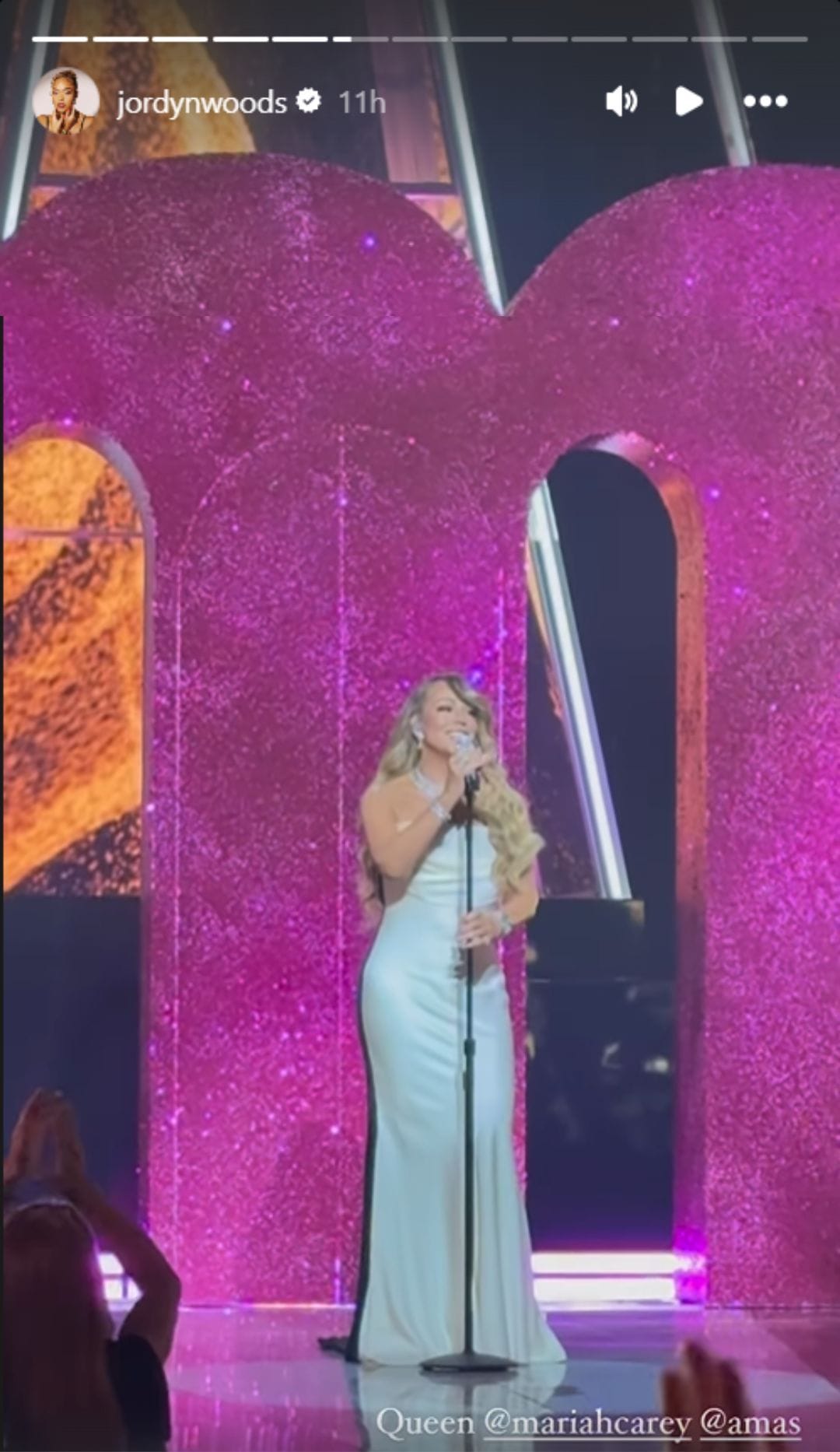 Karl-Anthony Towns' girlfriend Jordyn Woods makes stunning appearance ...