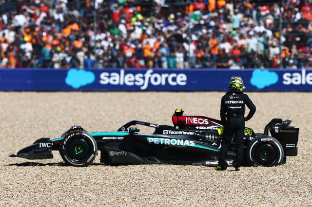 Lewis Hamilton blames car troubles for his crash at 2024 F1 US GP ...