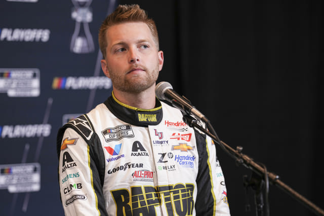 Alex Bowman among two Rick Hendrick drivers discussing wreck avoidance ...