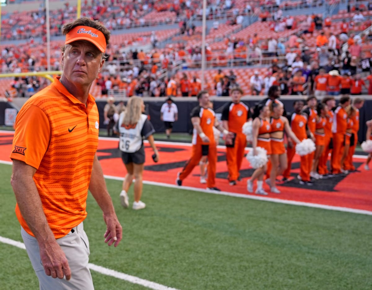 Mike Gundy: Mike Gundy's animal-related injury: What happened to ...