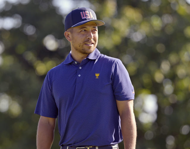 WATCH: Xander Schauffele finds himself in difficult tree spot, attempts ...